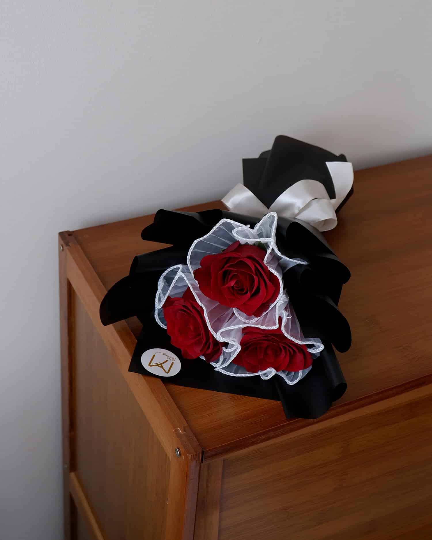 Mini Roses Bouquet • Miss Moonig