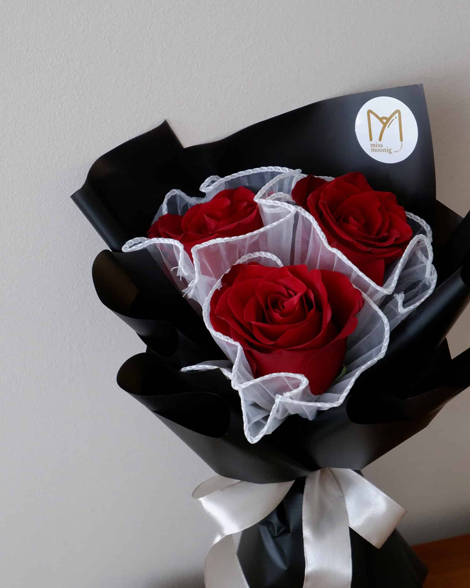 Mini Roses Bouquet • Miss Moonig