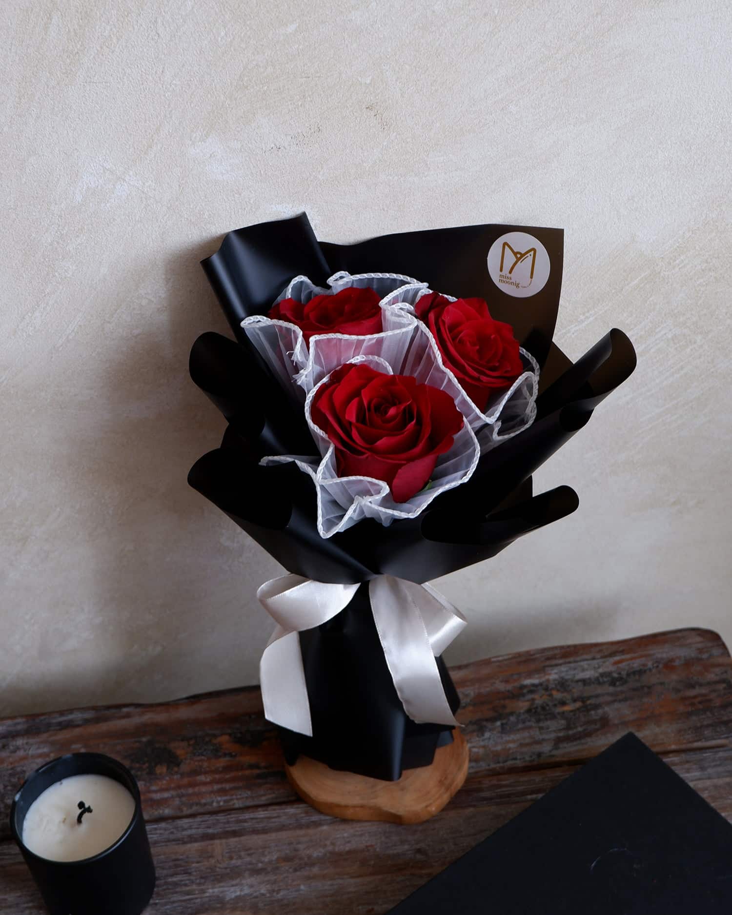 Mini Roses Bouquet • Miss Moonig